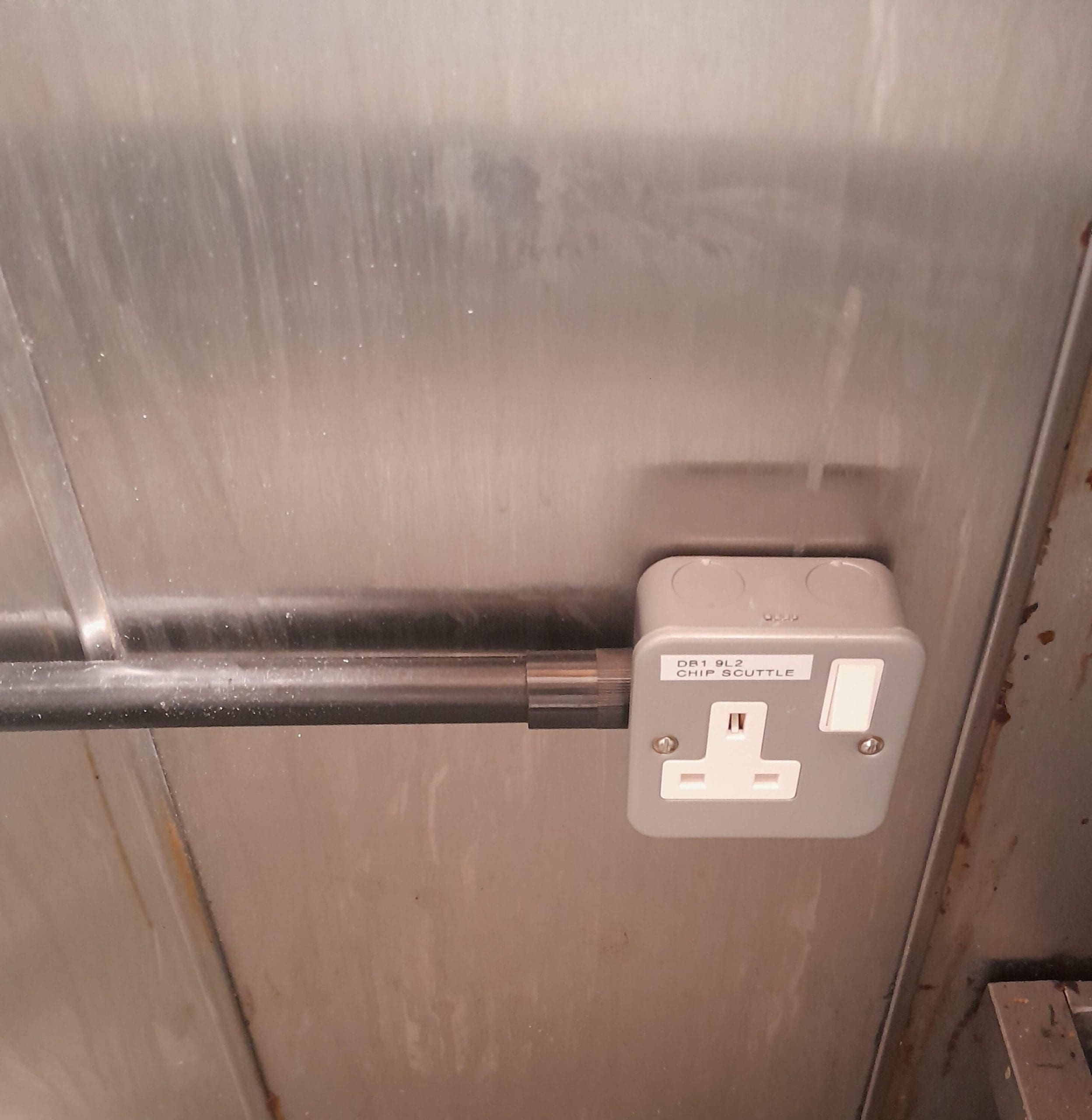 Bar + Block Electrical Socket Fitting in Edinburgh